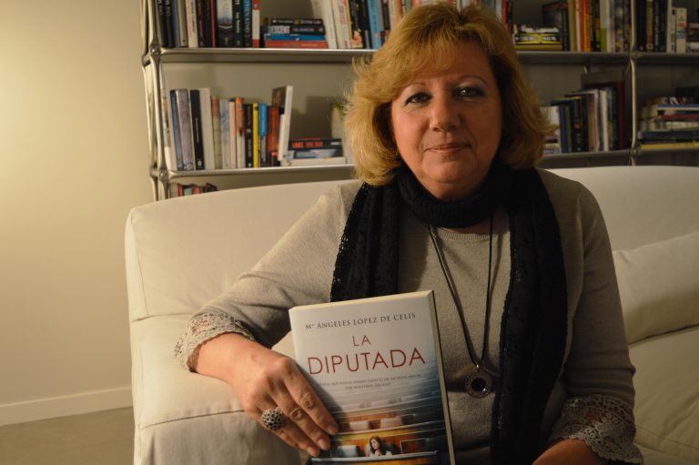 Entrevista a Mª Ángeles López de Celis para hablar sobre "La diputada ...